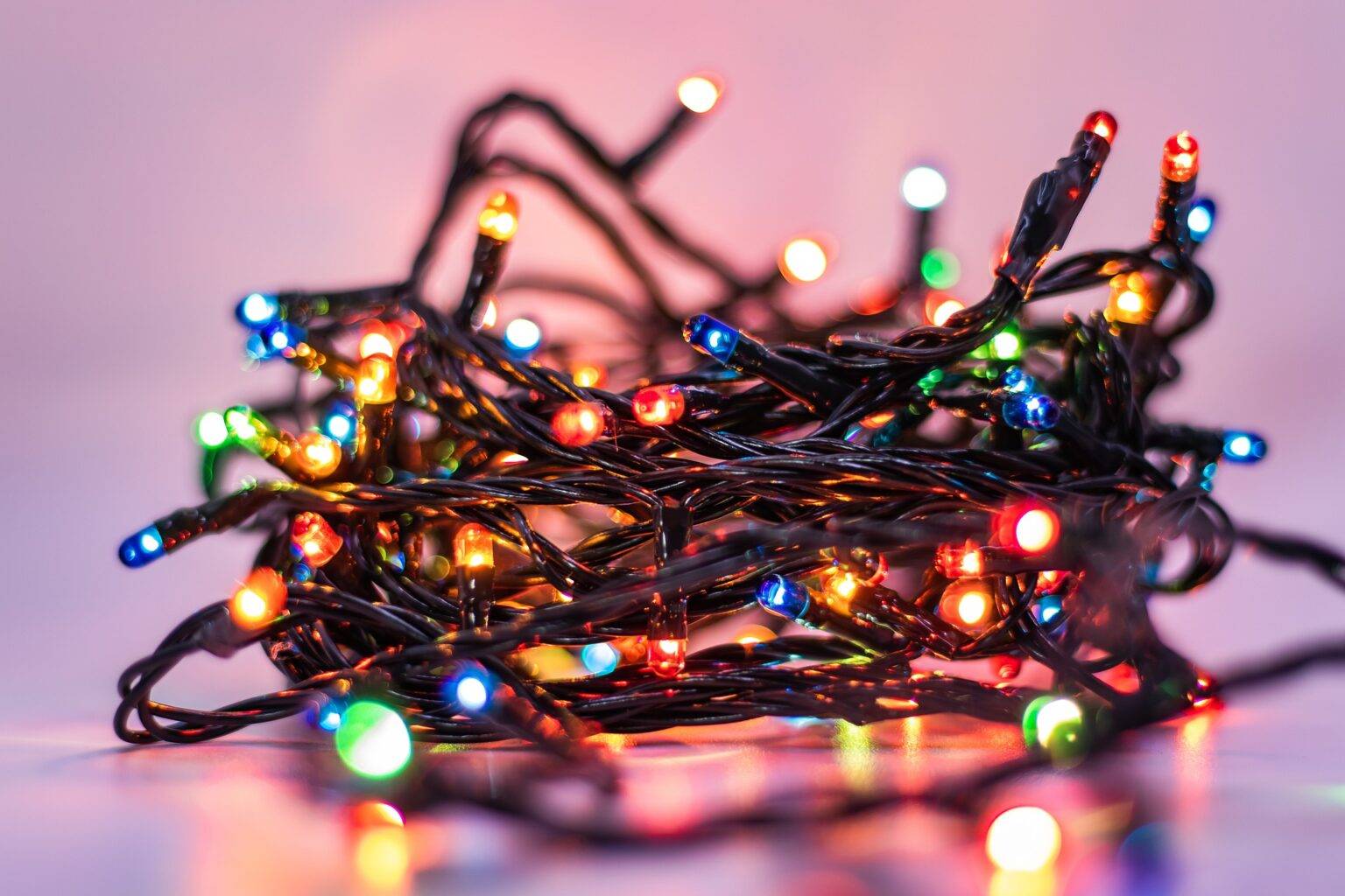 DIY: Fixing Your Christmas Lights - Changing a Fuse Made Simple - Rusty ...